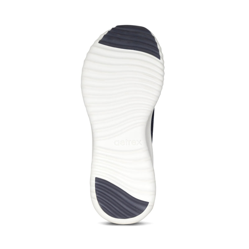 Carly Arch Support Sneaker - Navy – aetrex
