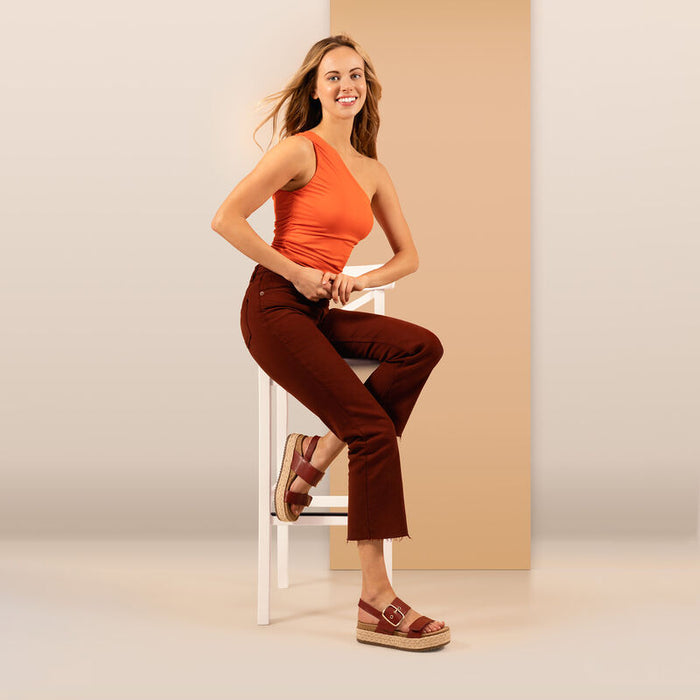 Vania Arch Support Platform Sandal - Red – aetrex