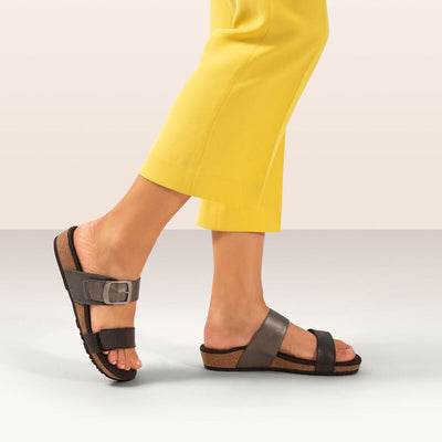 Daisy Adjustable Slide - Black – aetrex
